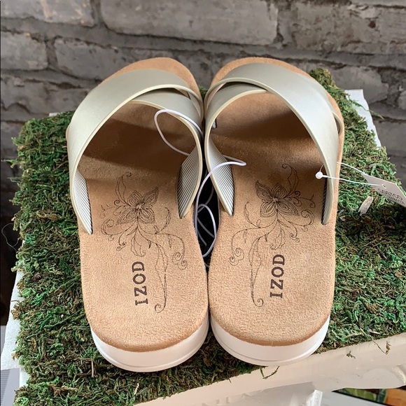 Izod | Shoes | Nwt Womens Izod Slide Alyssa Gold White Sandal | Poshmark